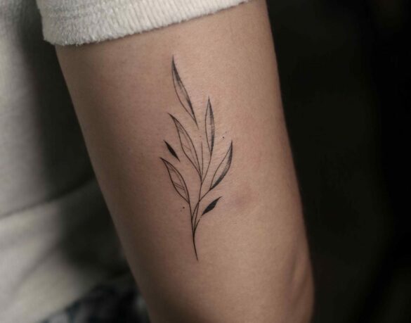 11+ Simple Flash Tattoo Ideas That Will Blow Your Mind!