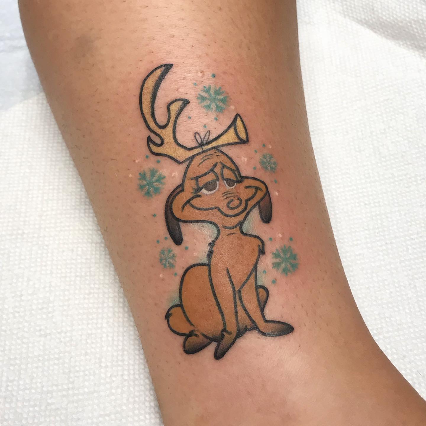 33 Christmas Tattoo Ideas for 2024