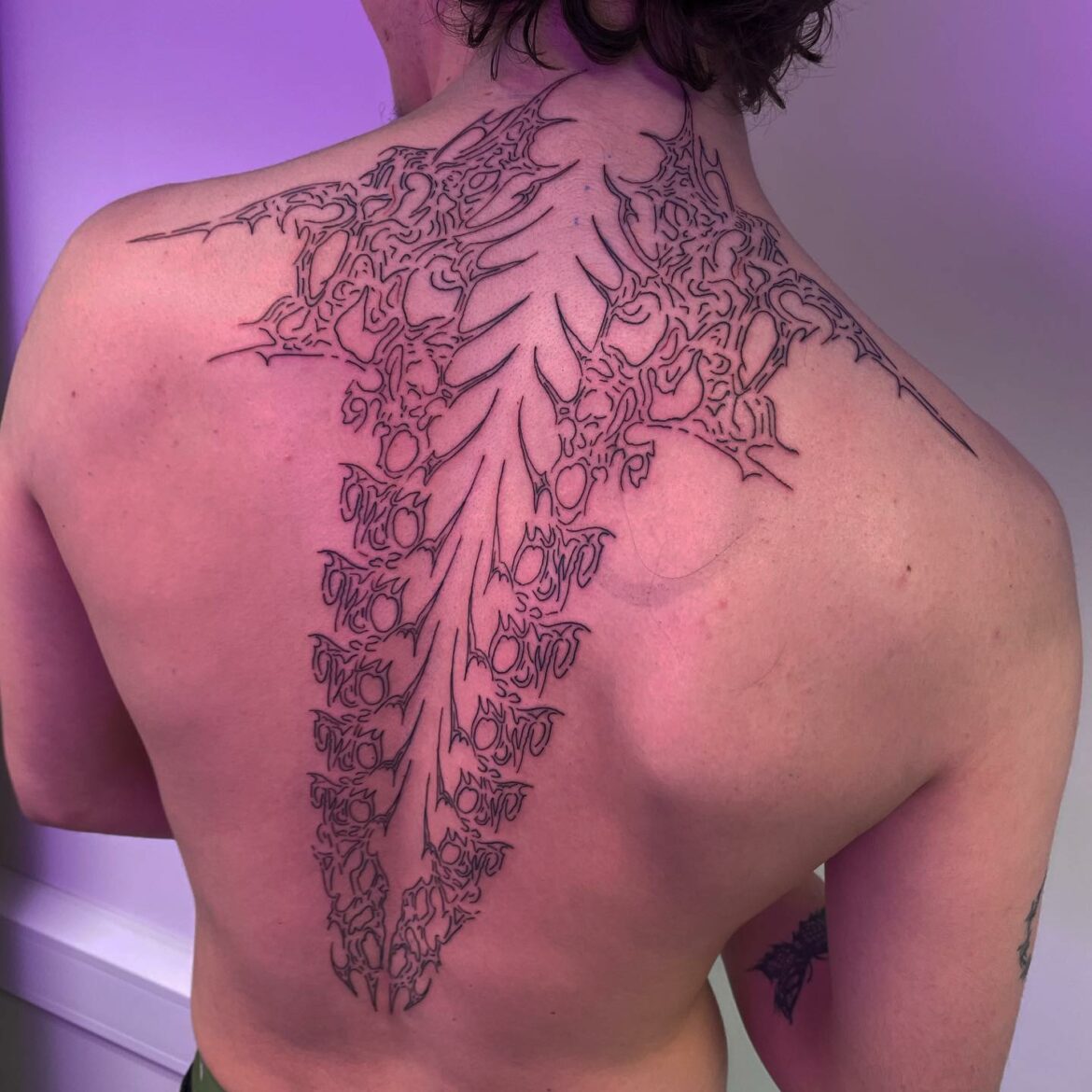 12+ BACK TATTOOS FOR MEN THAT LOOK AWESOME!