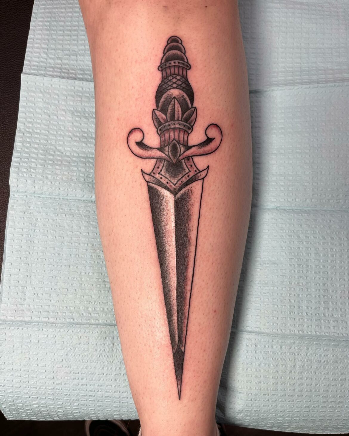 12+ Traditional Dagger Tattoo Ideas - To Inspire You In 2024