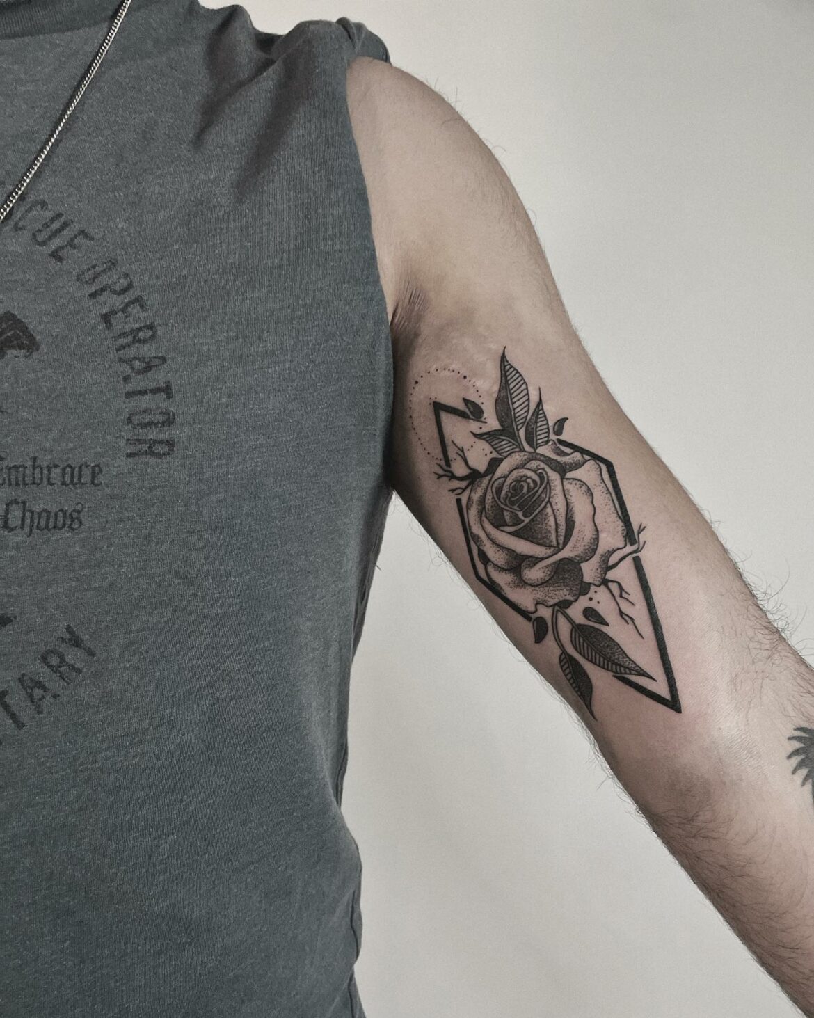 33+ AMAZING ROSE TATTOO DESIGNS THAT WILL STICK IN YOUR MIND1