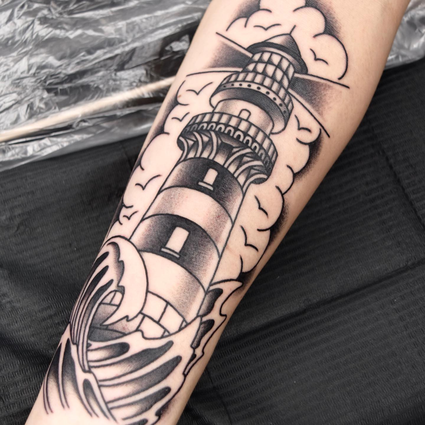 11 LIGHTHOUSE TATTOOS IDEAS + MEANINGS - UPDATED 2024