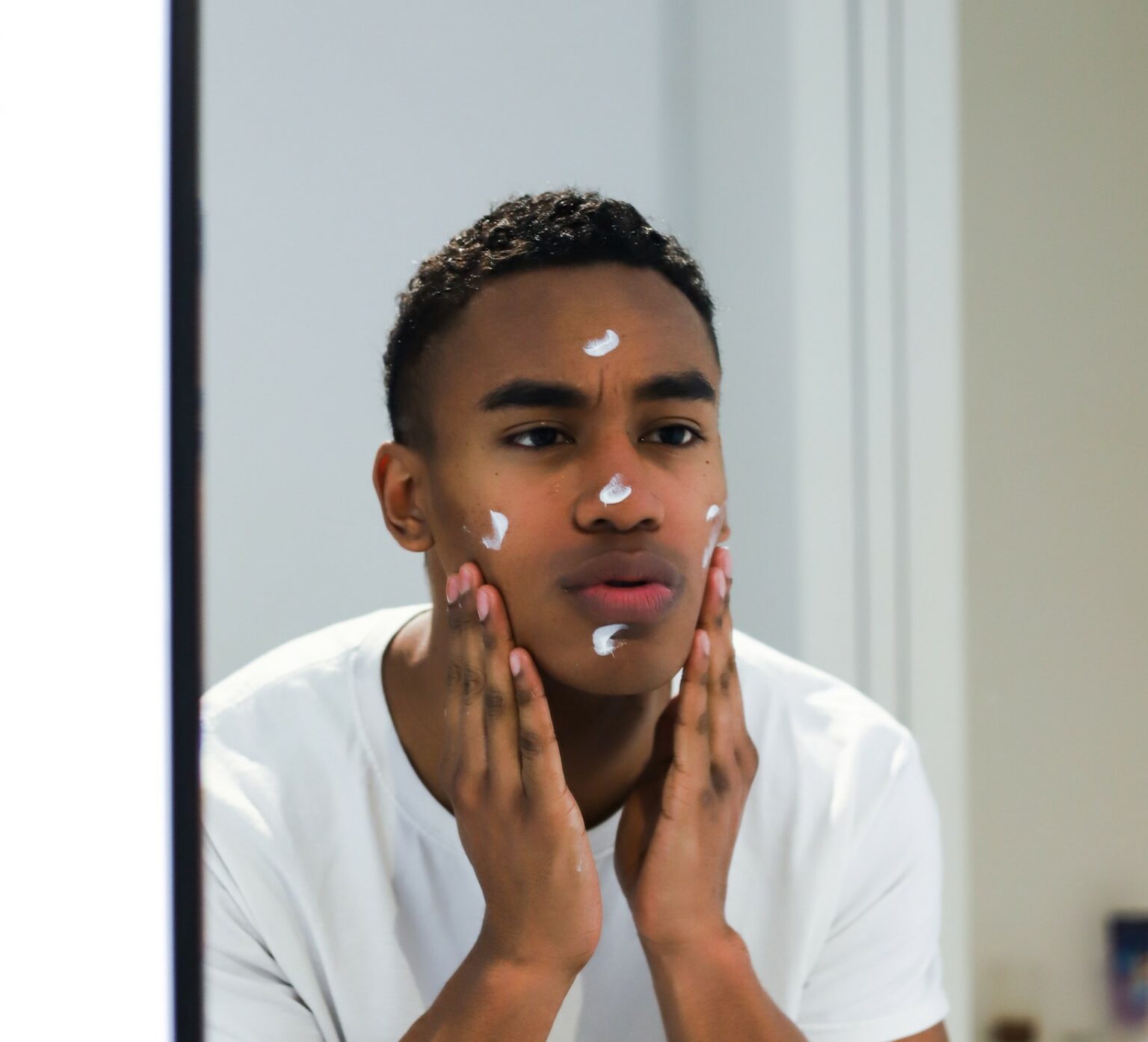 Is it Safe to Use Body Wash for Facial Cleansing?