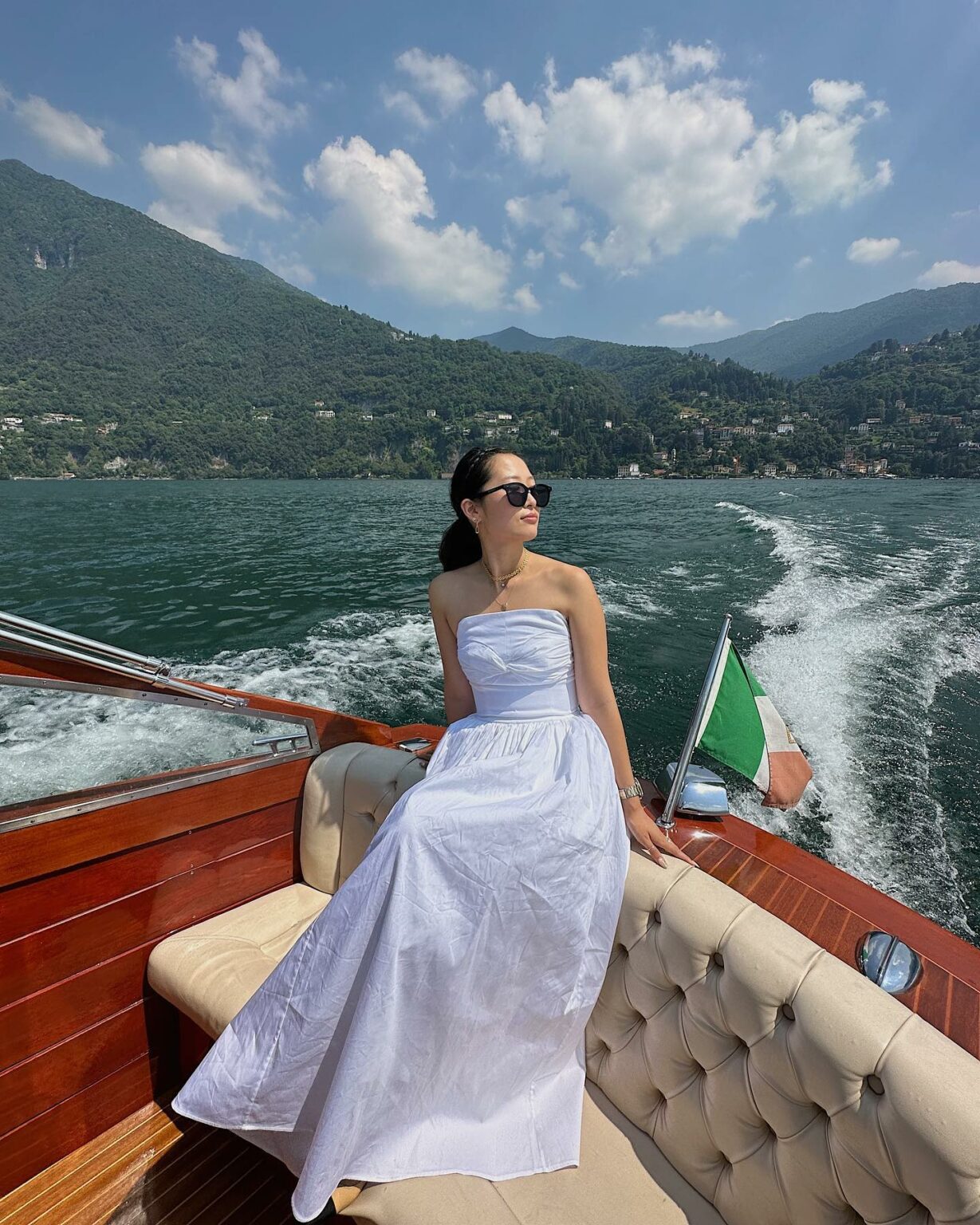 What to Wear on a Boat: The Ultimate Guide for 2024