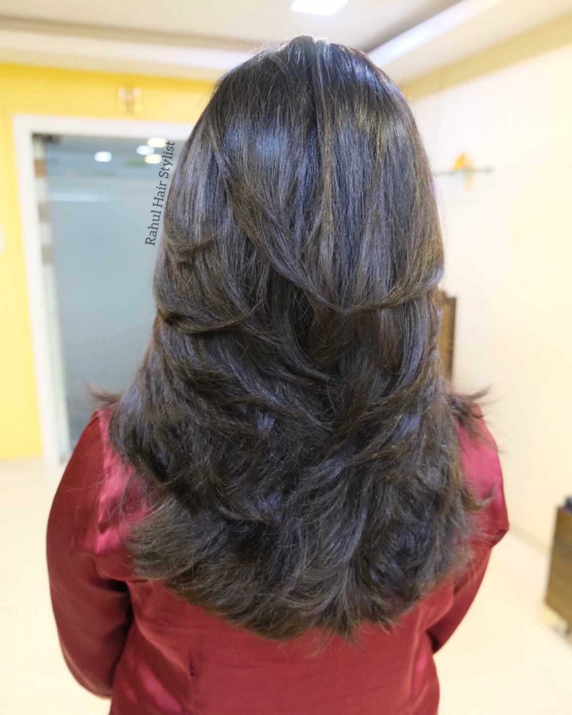 7 Best Ways to Style Your Layered Hair in 2024