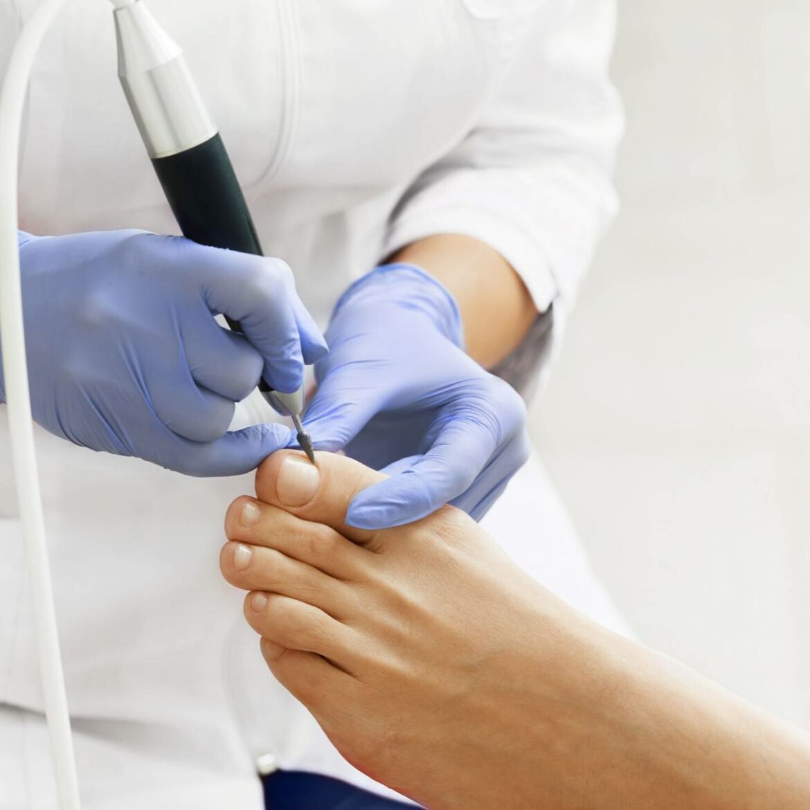 Embrace Waterless Pedicures: Your Ultimate Guide for 2024