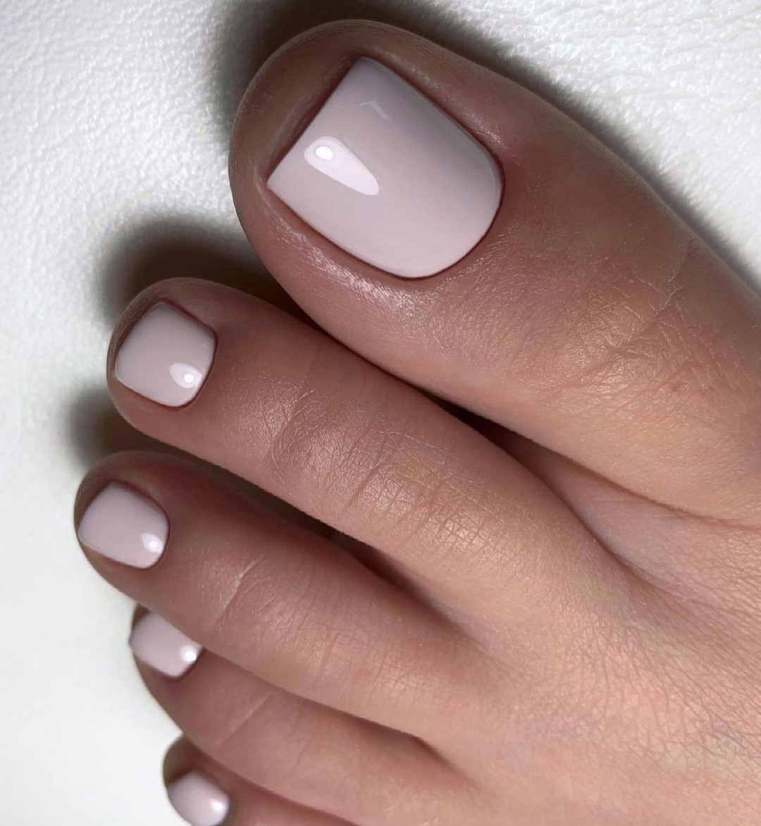 30 Winter Pedicure Color Ideas to Try in 2024
