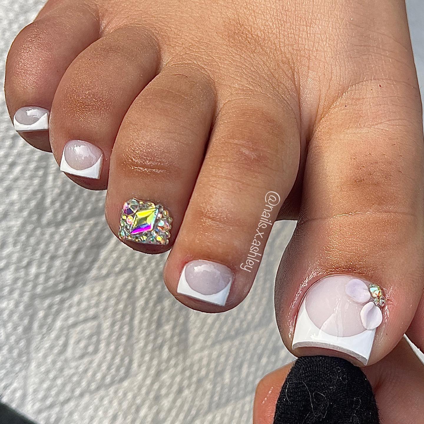 25 French Pedicure Ideas to Elevate Your Style in 2024