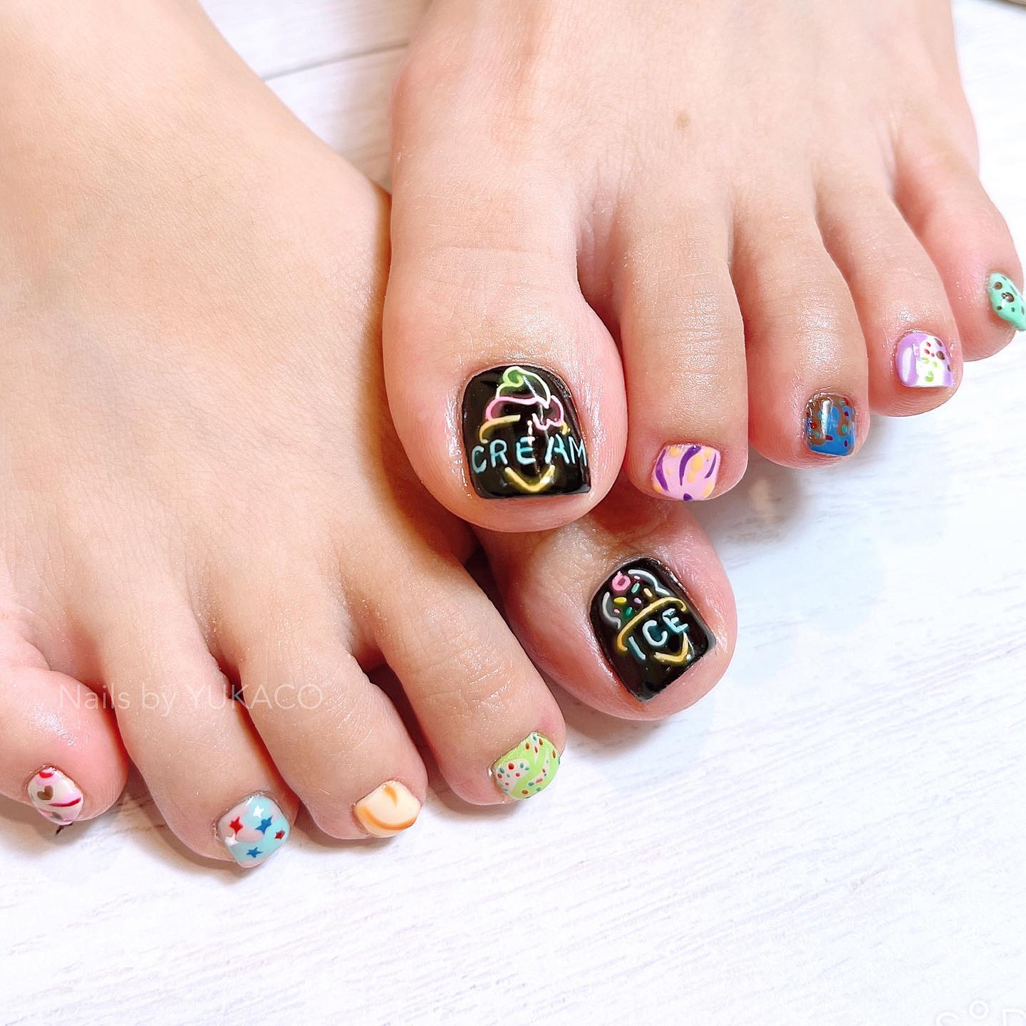 35 White Pedicure Ideas for a Chic Look in 2024