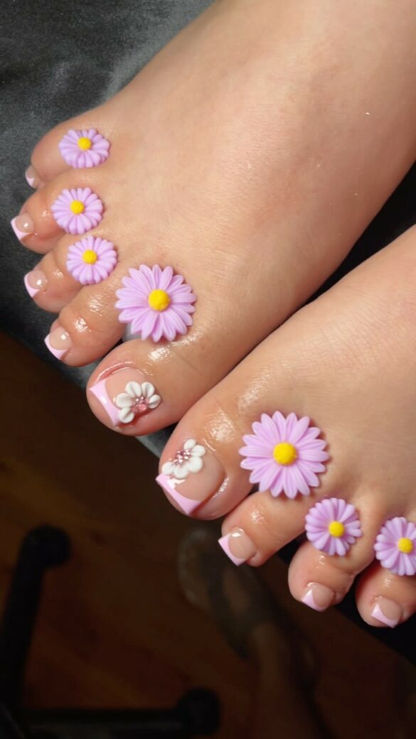 25 French Pedicure Ideas to Elevate Your Style in 2024