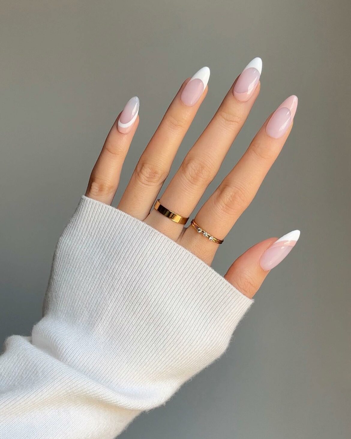 40 Latest White Tip Nail Ideas To Try In 2023! - alexie