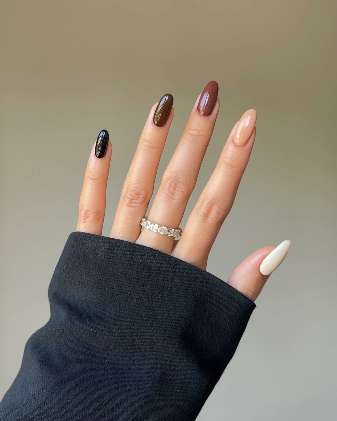 Natural-Looking Nail Ideas to Inspire You in 2024 💅