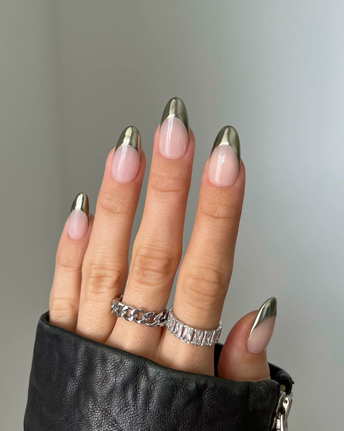 20 Chrome French Manicures to Try in 2024