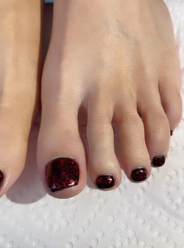 30 Red Pedicure Ideas to Add a Pop of Color to Your Look in 2024