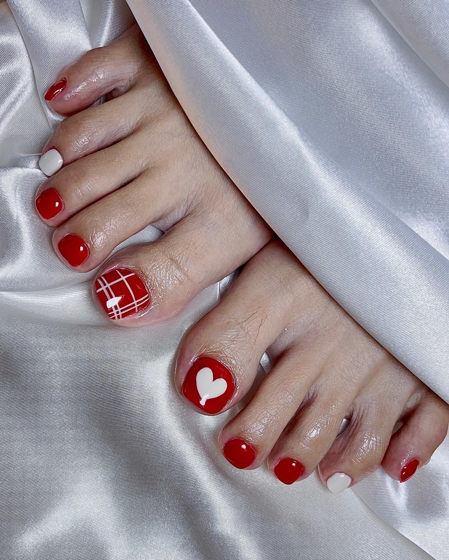 30 Red Pedicure Ideas to Add a Pop of Color to Your Look in 2024