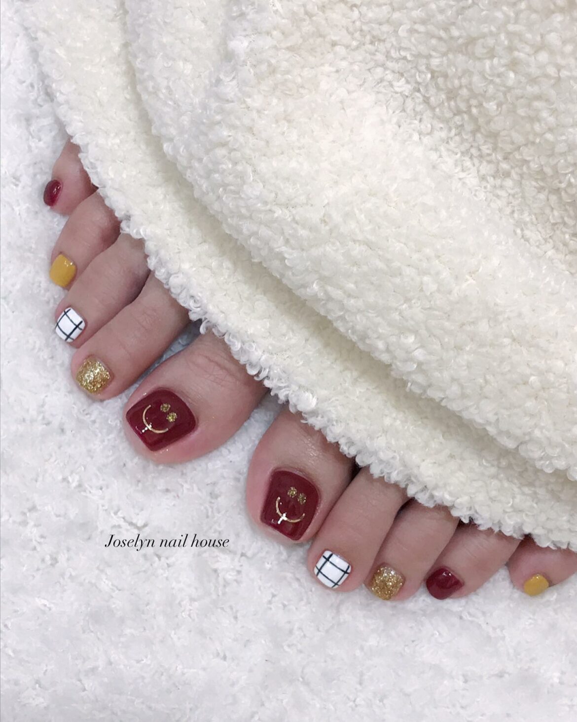 30 Red Pedicure Ideas to Add a Pop of Color to Your Look in 2024