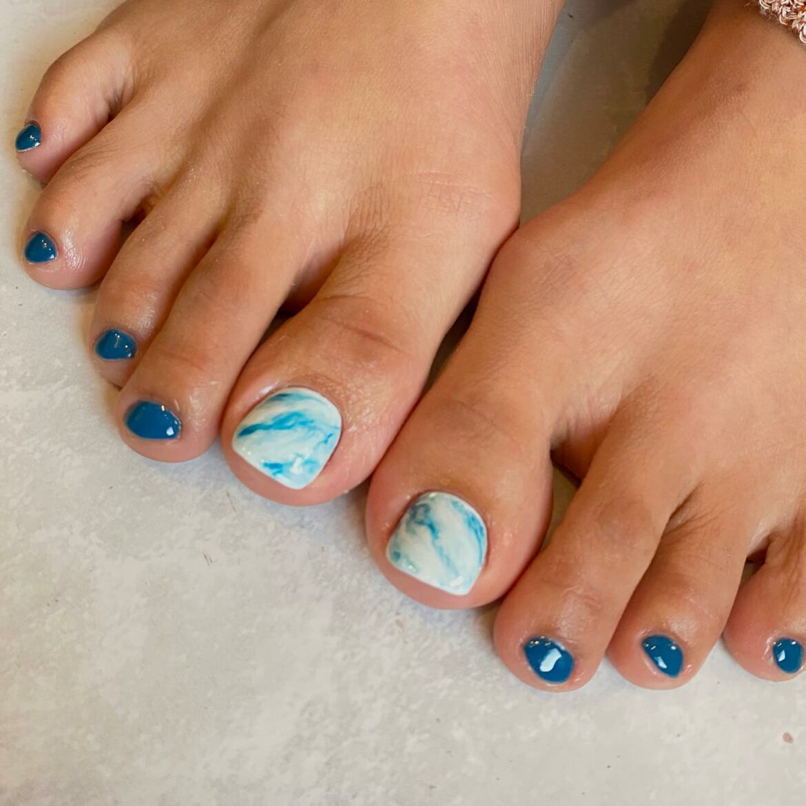 27 Latest Blue Pedicure Designs To Try In 2024!