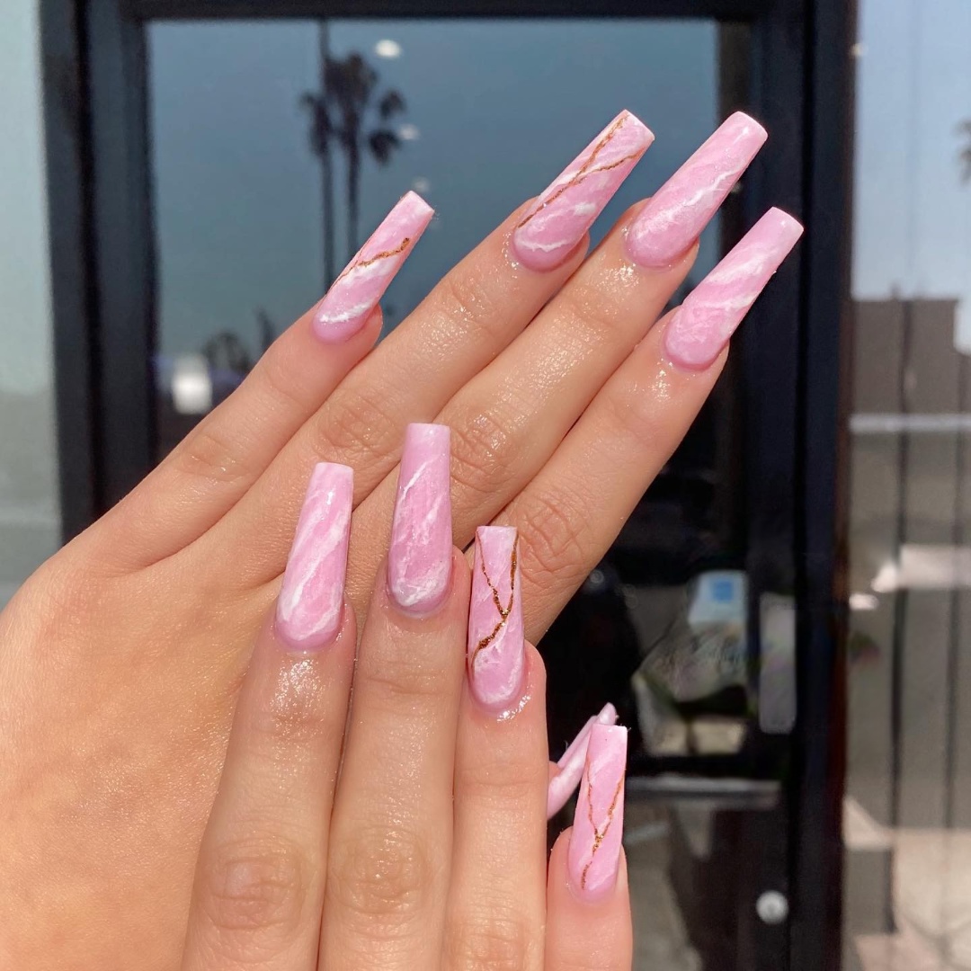 Discover 35 Pink Marble Nail Designs of 2024