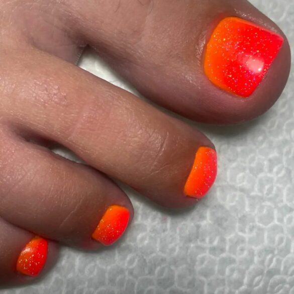 30 Ombre Pedicure Ideas to Experiment with in 2024