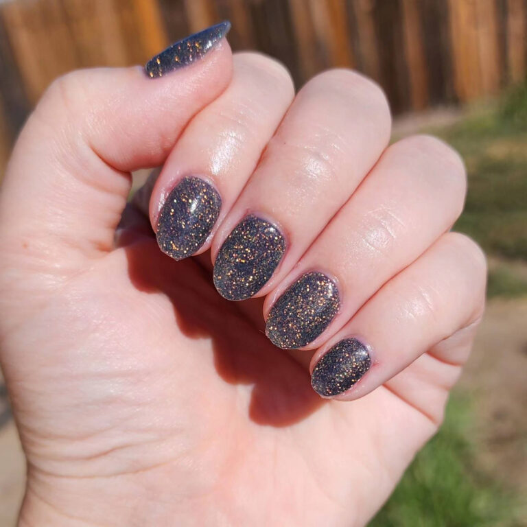 30 Latest November Nail Designs To Try This Fall