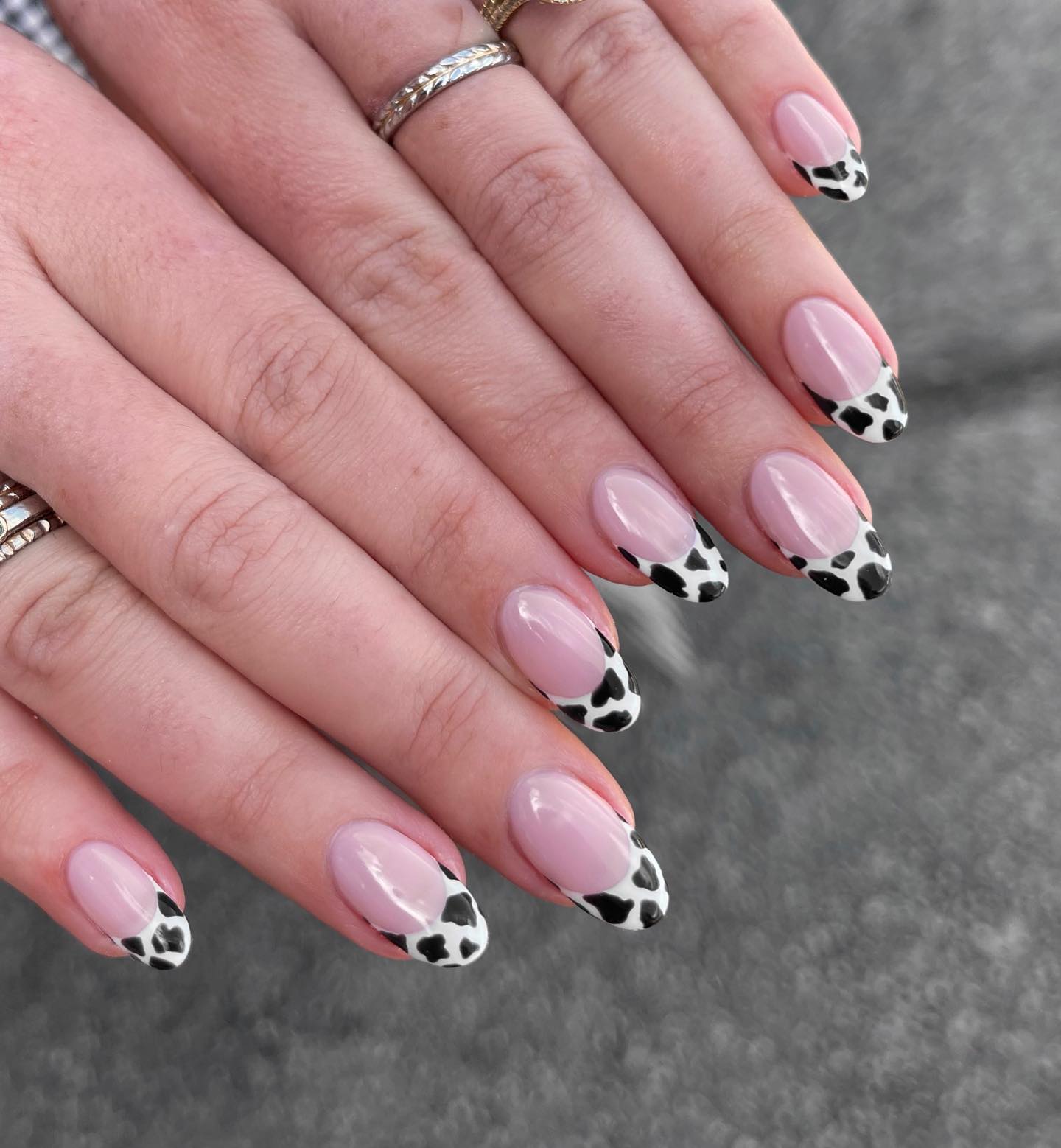 22 Latest Short Black French Tip Nail Ideas To Try In 2024!