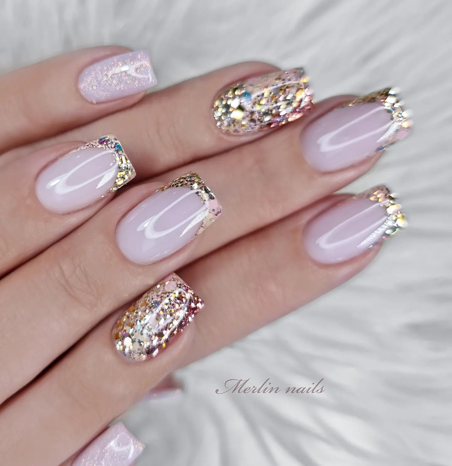 55 Latest Gold French Tip Nail Ideas To Try In 2024!