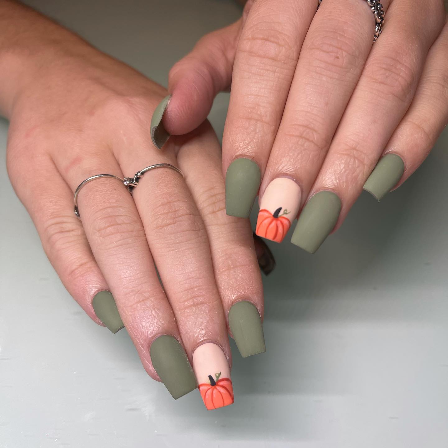 26 Latest Pumpkin Nail Designs To Try This Halloween