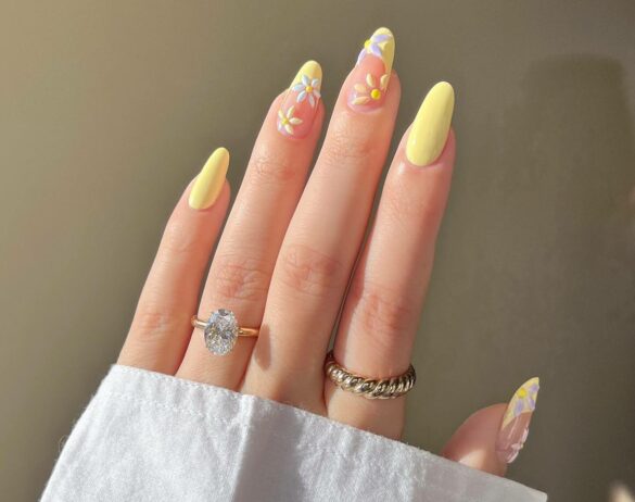 20 Latest Sunshine Nail Ideas To Try In 2024!