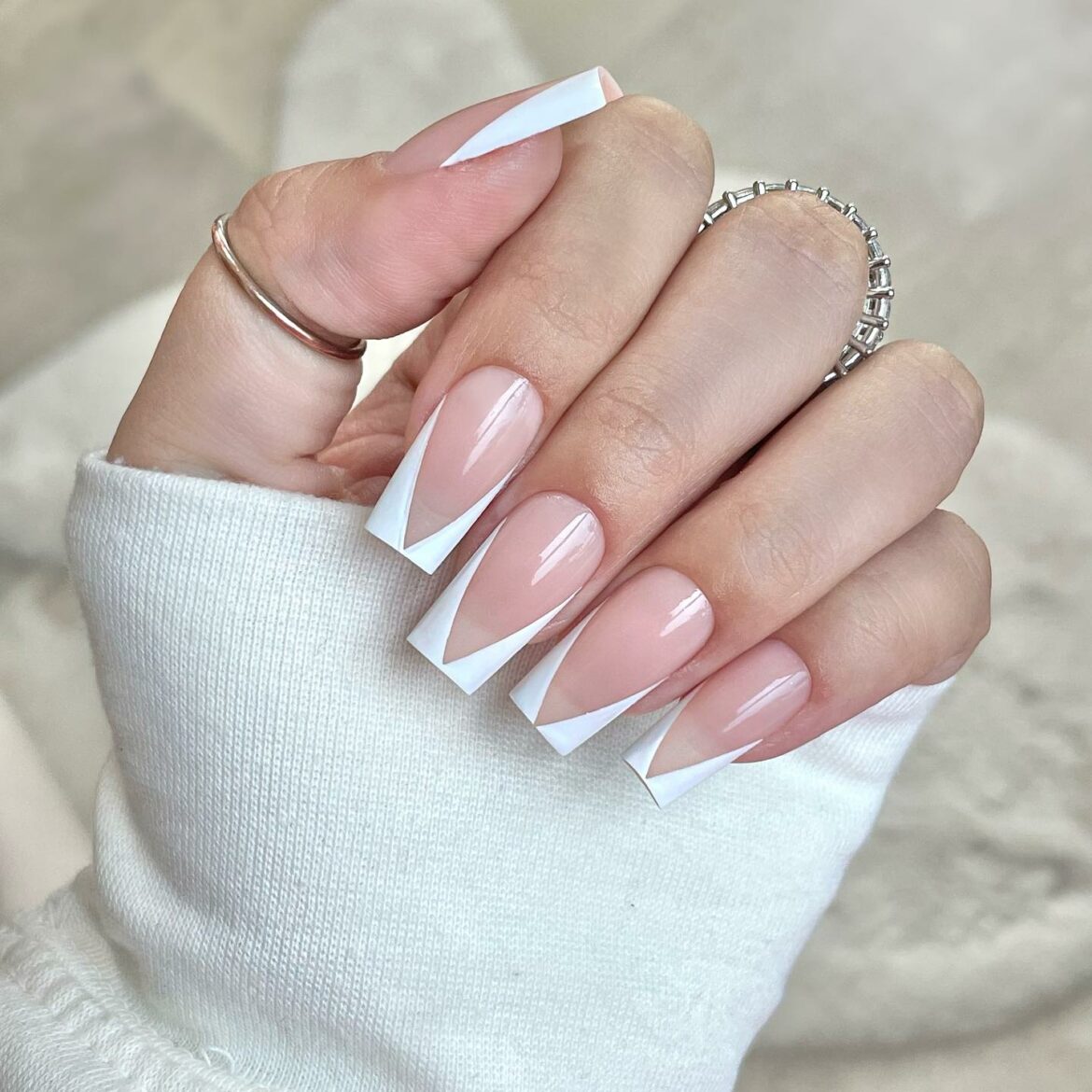 35 Latest Medium Square Nail Ideas To Try In 2024!