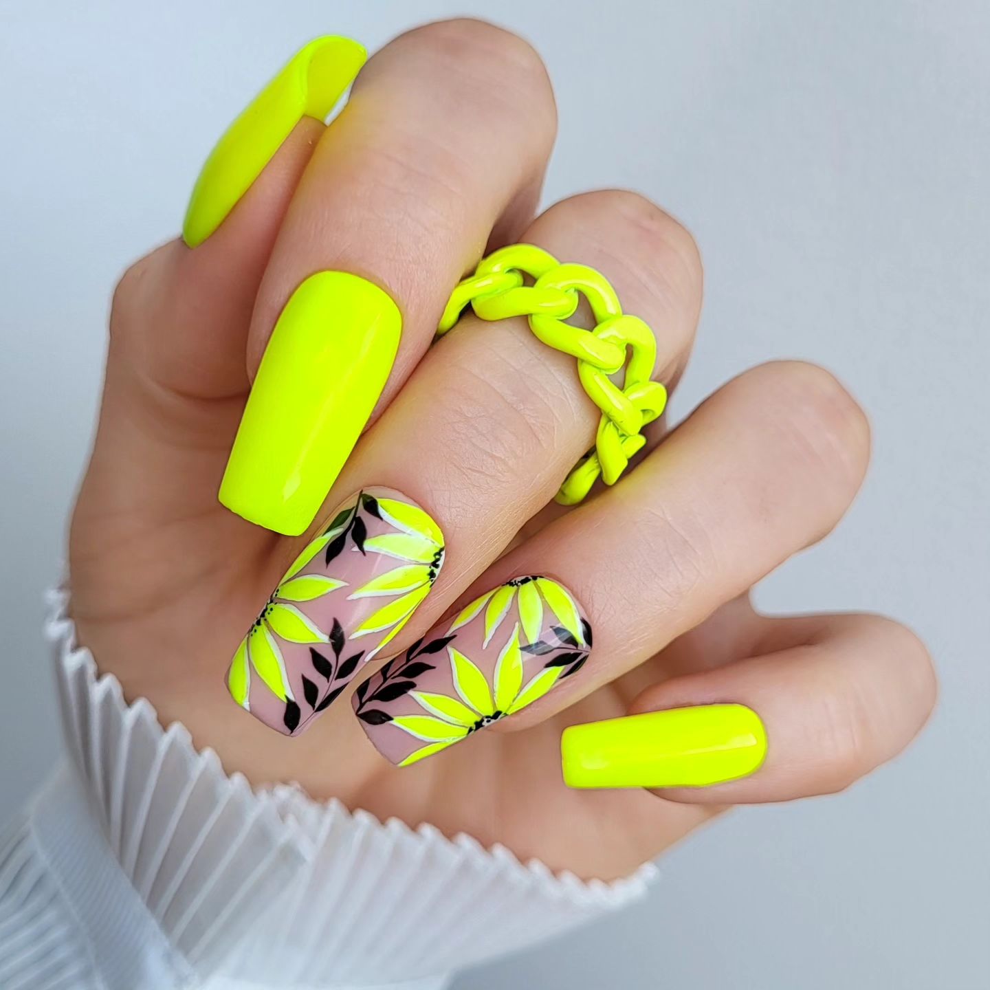 33 Latest Neon Nail Ideas To Try In 2024!