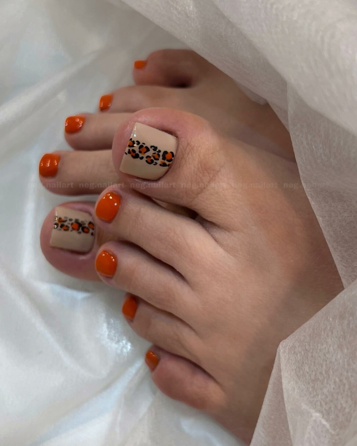 20 Latest Orange Pedicure Designs To Try In 2024!