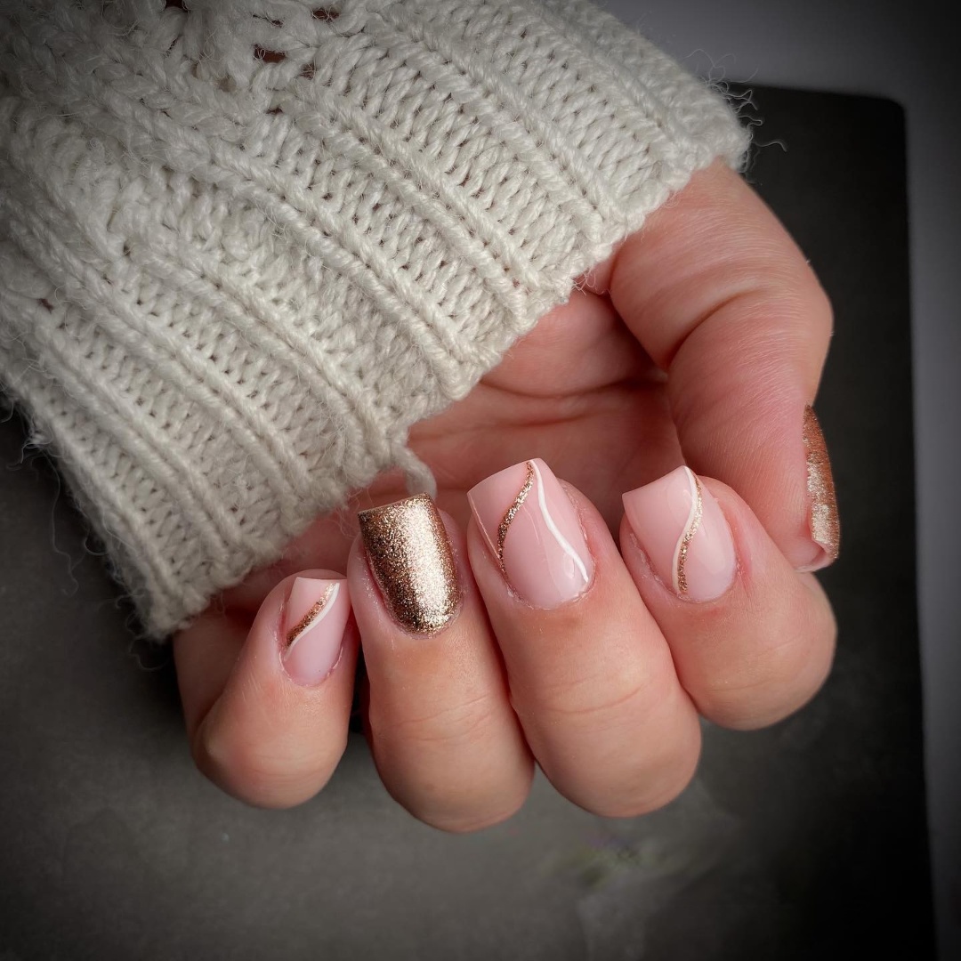 33 Latest Champagne Nail Ideas To Try In 2024!