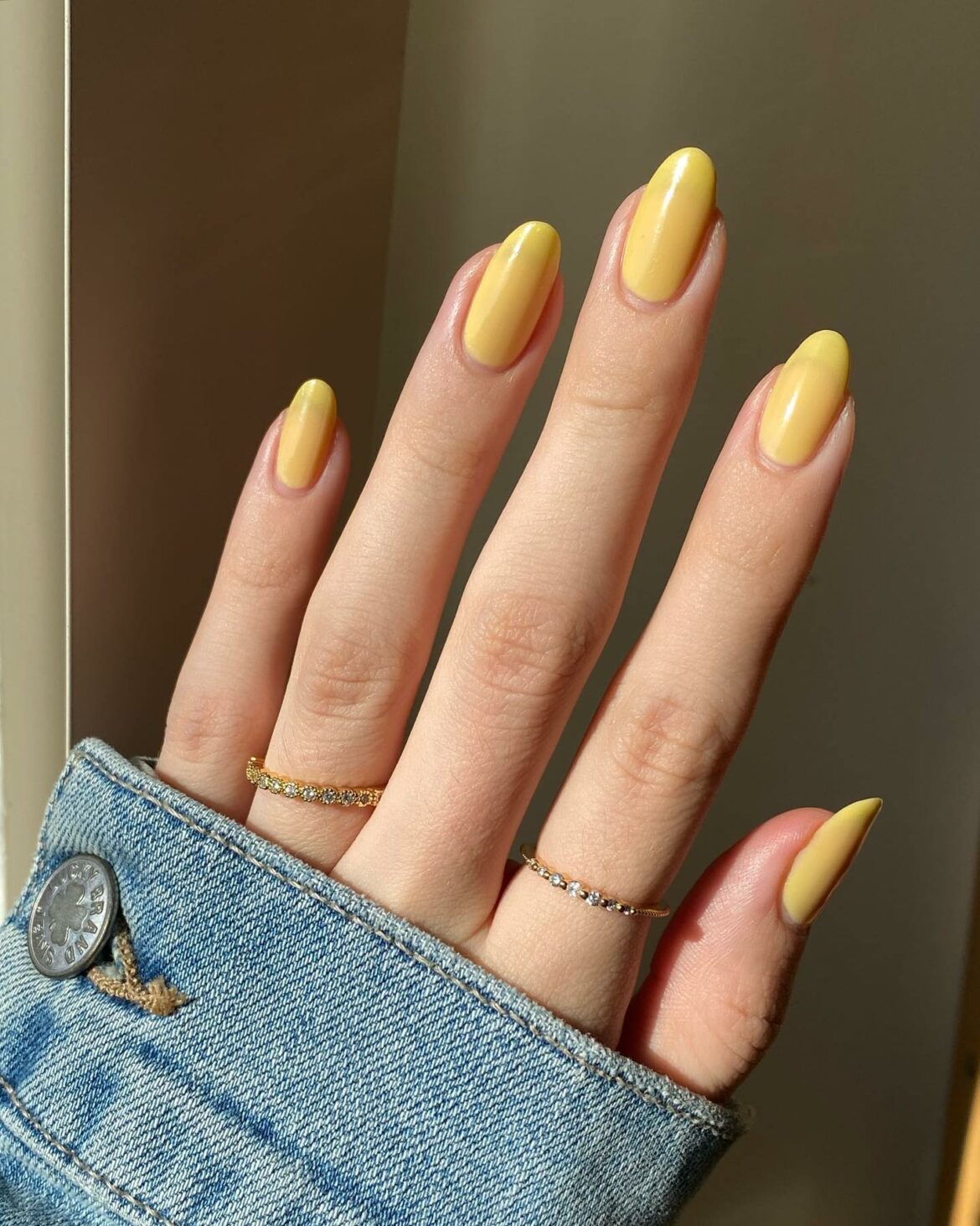 50 Latest February Yellow Nail Designs To Try in 2024!