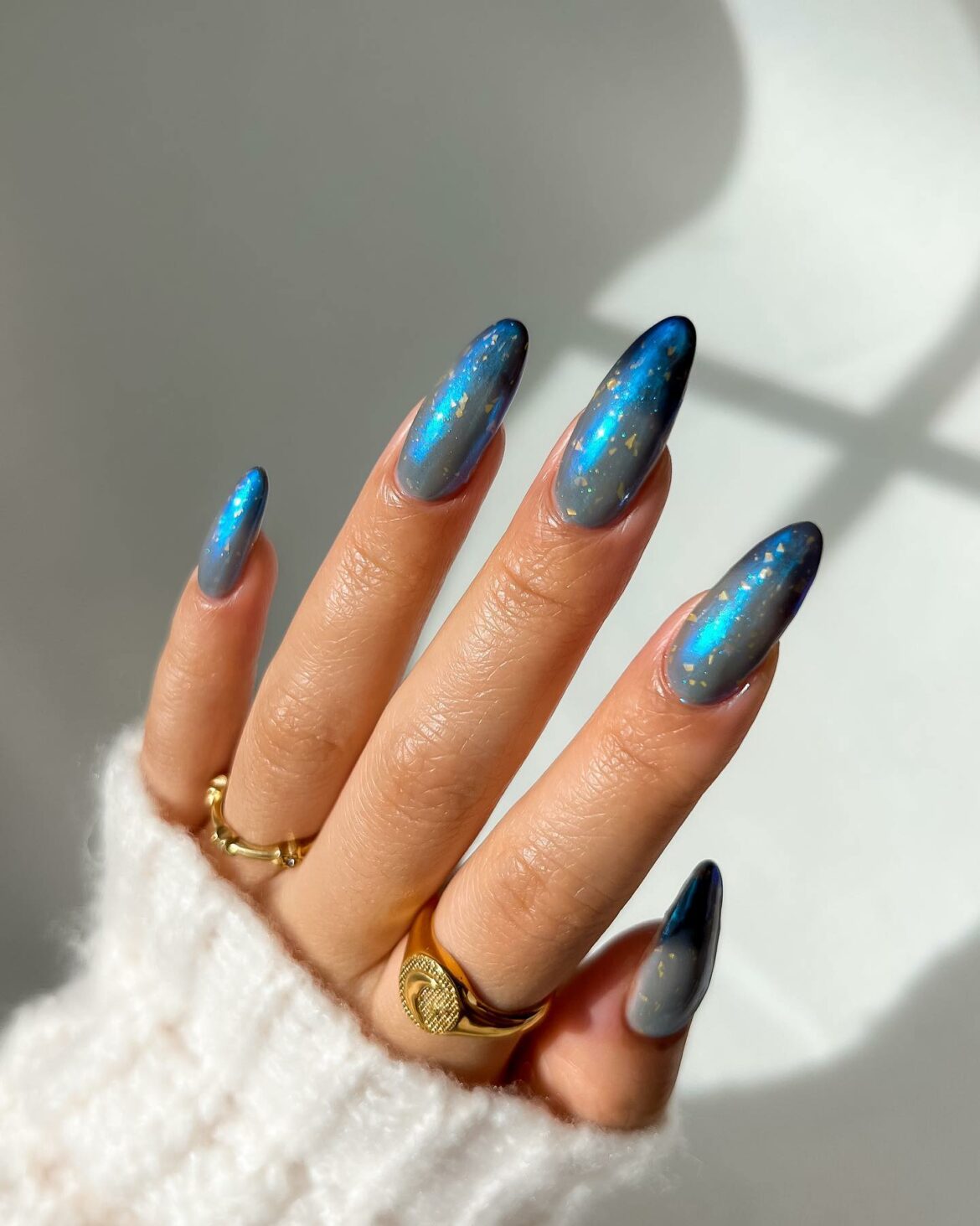 22 Latest Blue Chrome Nail Ideas To Try In 2024!