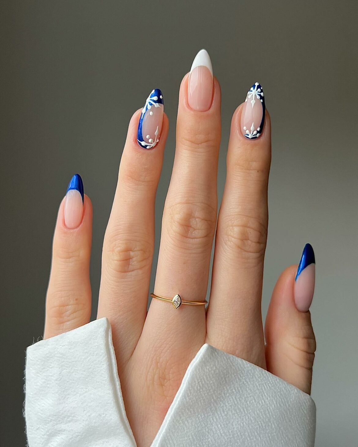 20 Latest Short Blue Nail Designs To Try In 2024!