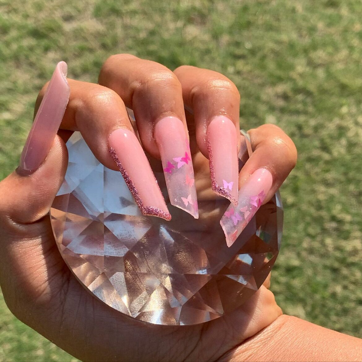15 Latest Lipstick Shape Nail Ideas To Try In 2024!