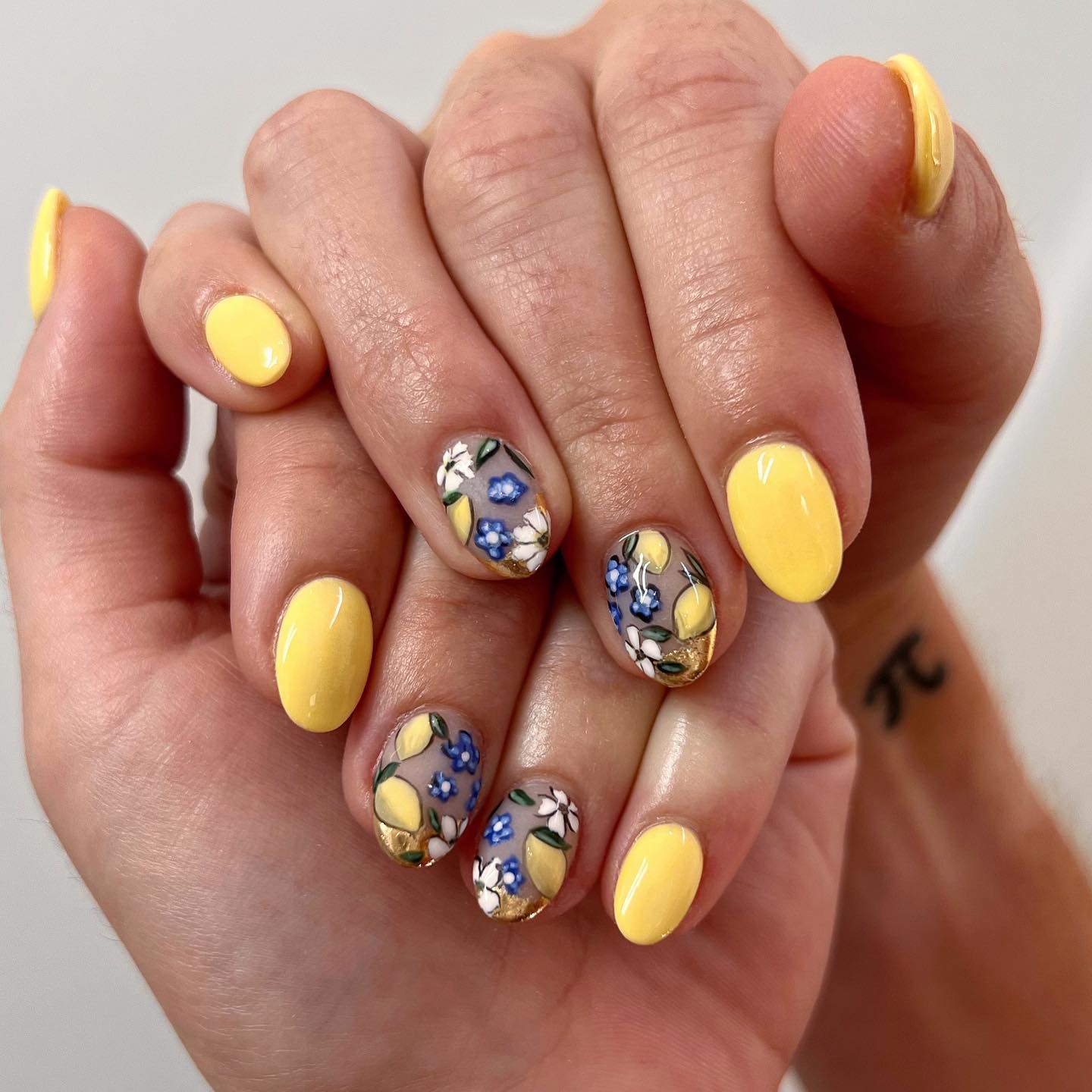 20 Latest Lemon Nail Ideas To Try In 2024!