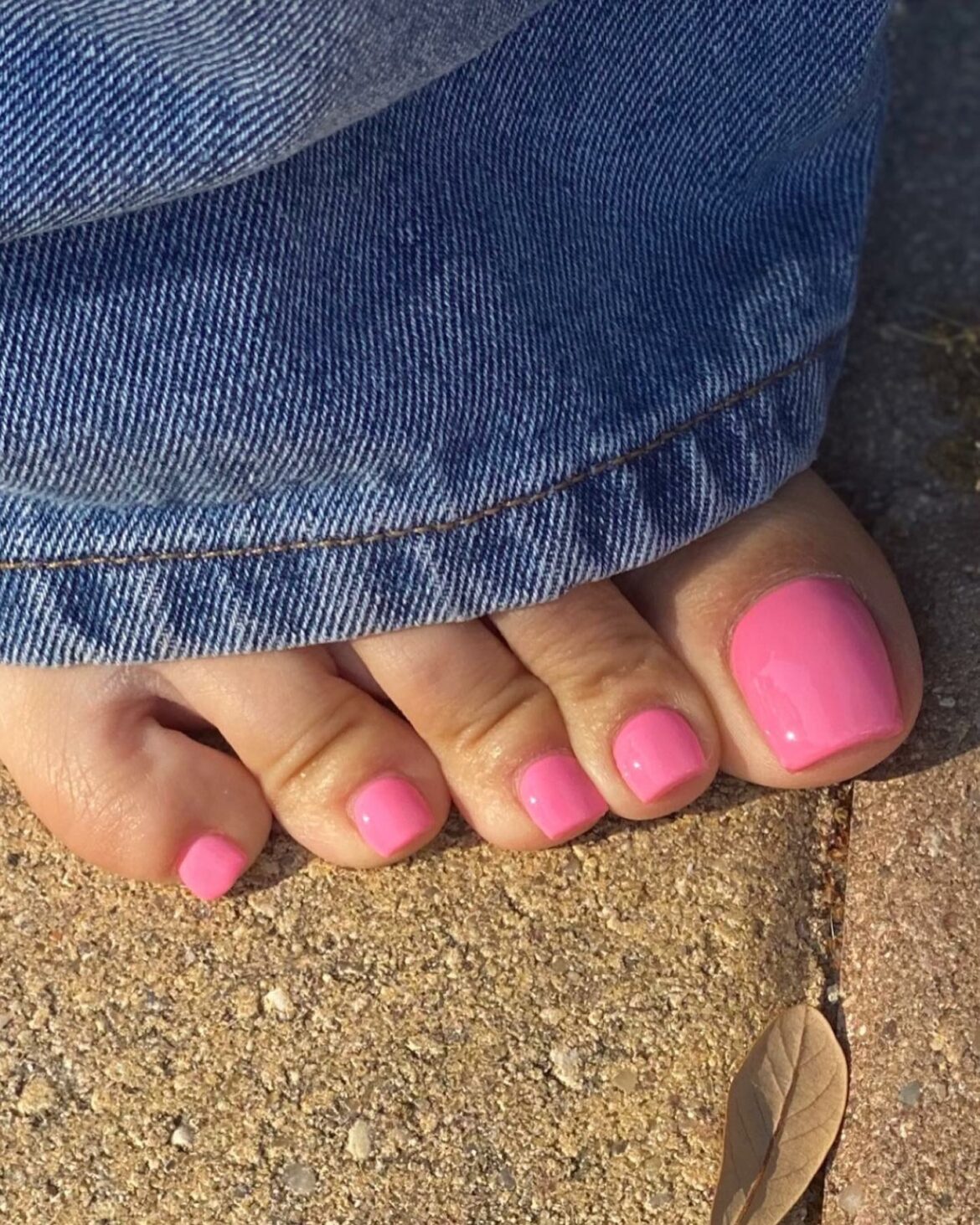 26 LATEST PINK PEDICURE IDEAS TO TRY IN 2024!