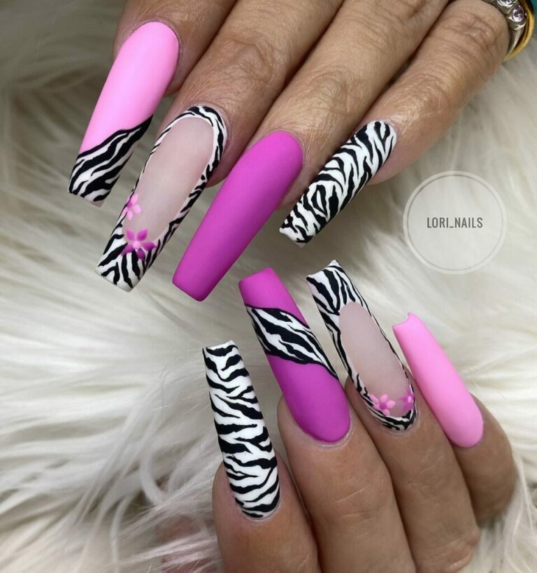 20 LATEST WILD STRIPE NAIL DESIGNS TO TRY IN 2024!