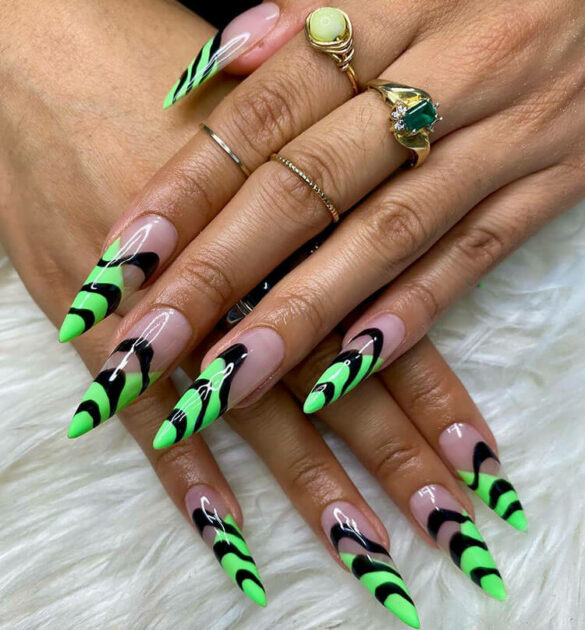 20 LATEST WILD STRIPE NAIL DESIGNS TO TRY IN 2024!