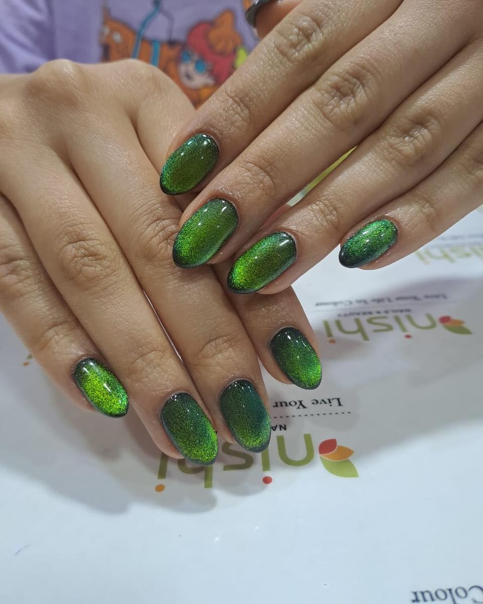 30 Latest Emerald Green Nail Designs To Try in 2024!