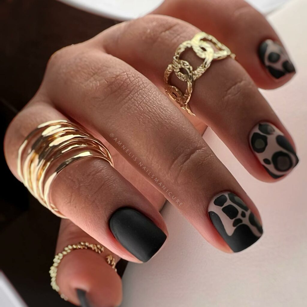 45 Latest Short Black Nail Designs To Try In 2024!