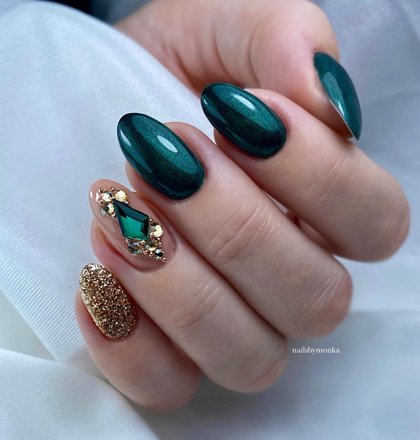 30 Latest Emerald Green Nail Designs To Try in 2024!